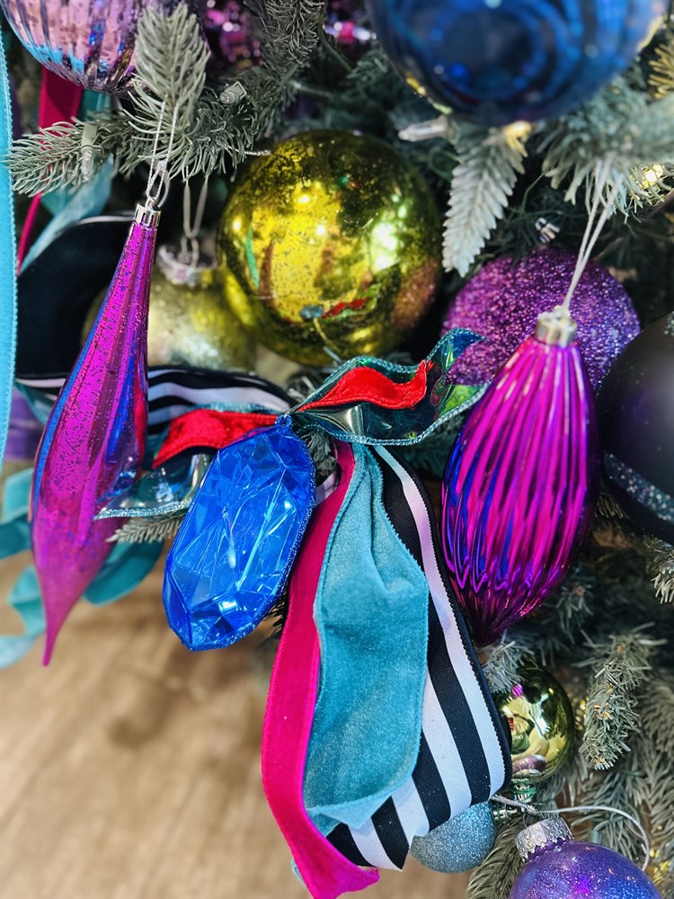 Christmas In Color by Tammy Glosson | Vickerman